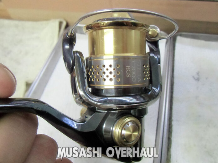 メンテナンス日記#1173：シマノ 10 ステラ C2000HGS 回転固着 シャフト研磨 分解＆洗浄